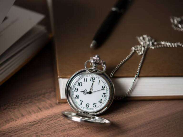 Qué es un Reloj de Leontina y Cómo Llevarlo | Guía de Experto
